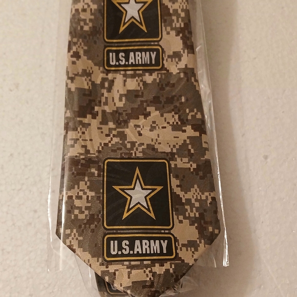 Steven Harris | Accessories | Us Army Camouflage Tie | Poshmark